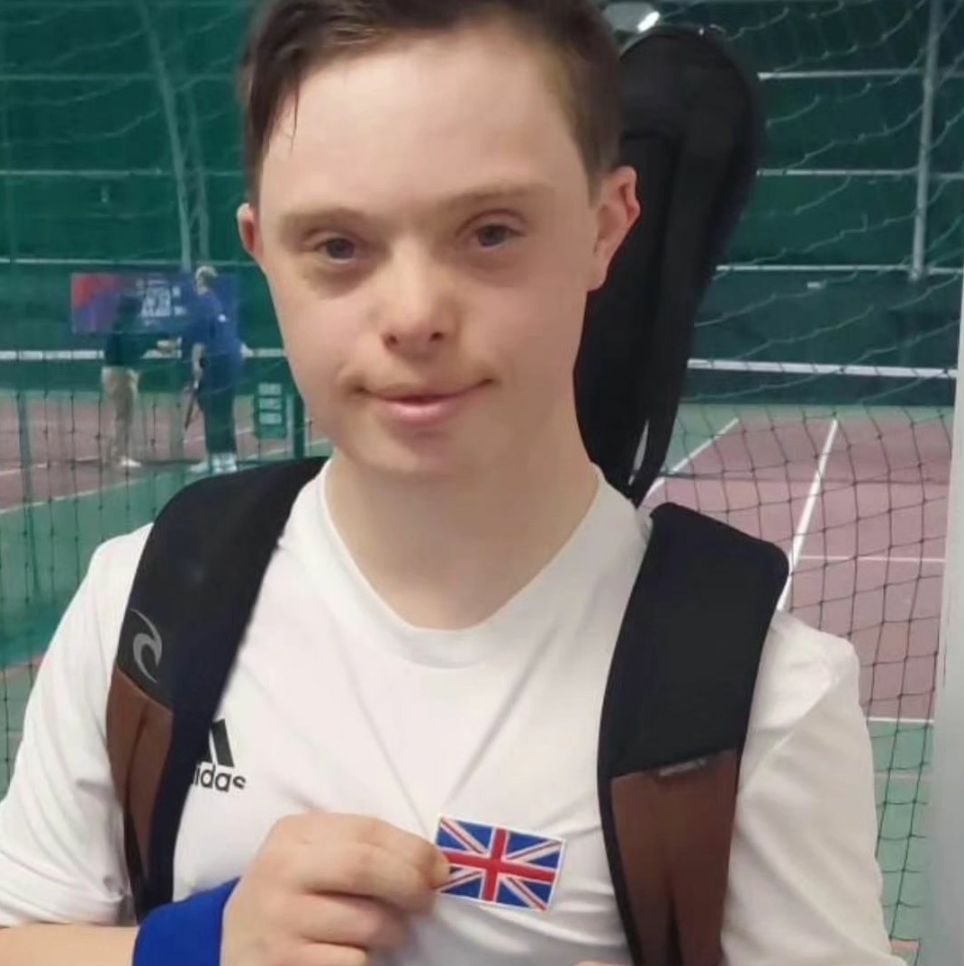 Robbie Hampshaw - Dan Maskell Tennis Trust